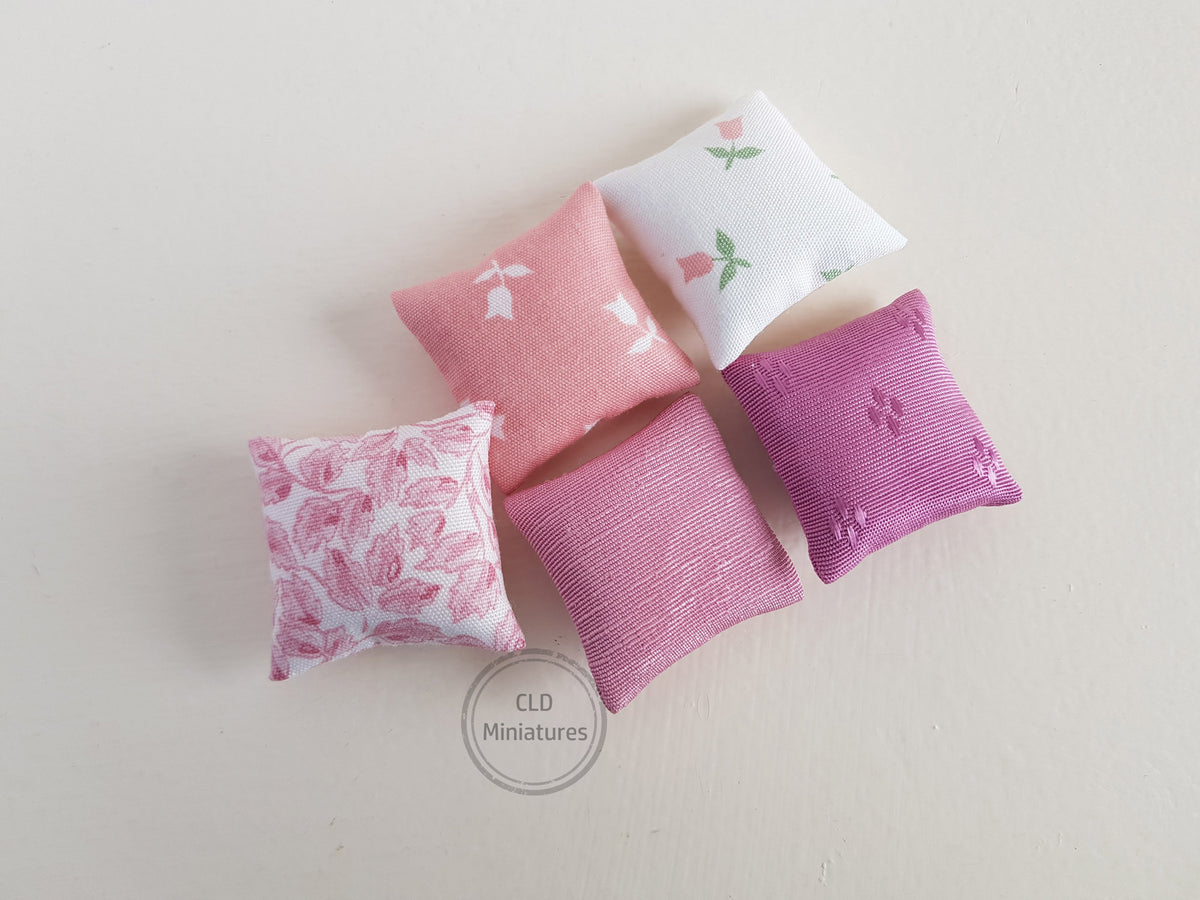 Set of 5 Pink Mini Cushions – CLD Miniatures